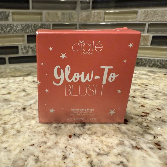 Ciate | Makeup | Nwt Ciate Glow To Illuminating Blush Shade Doll Face ...